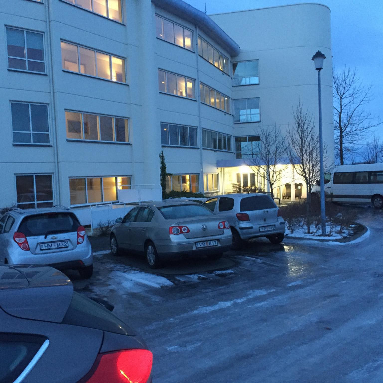 Sléttuvegur 9 séð utanfrá | MS félag Íslands